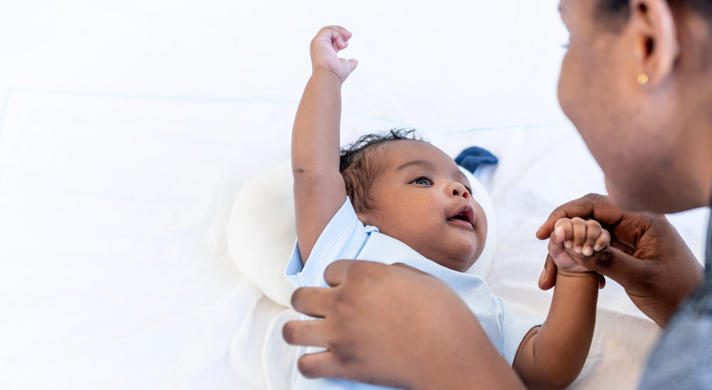 8 Engaging Wake Window Activities To Do With Your Newborn